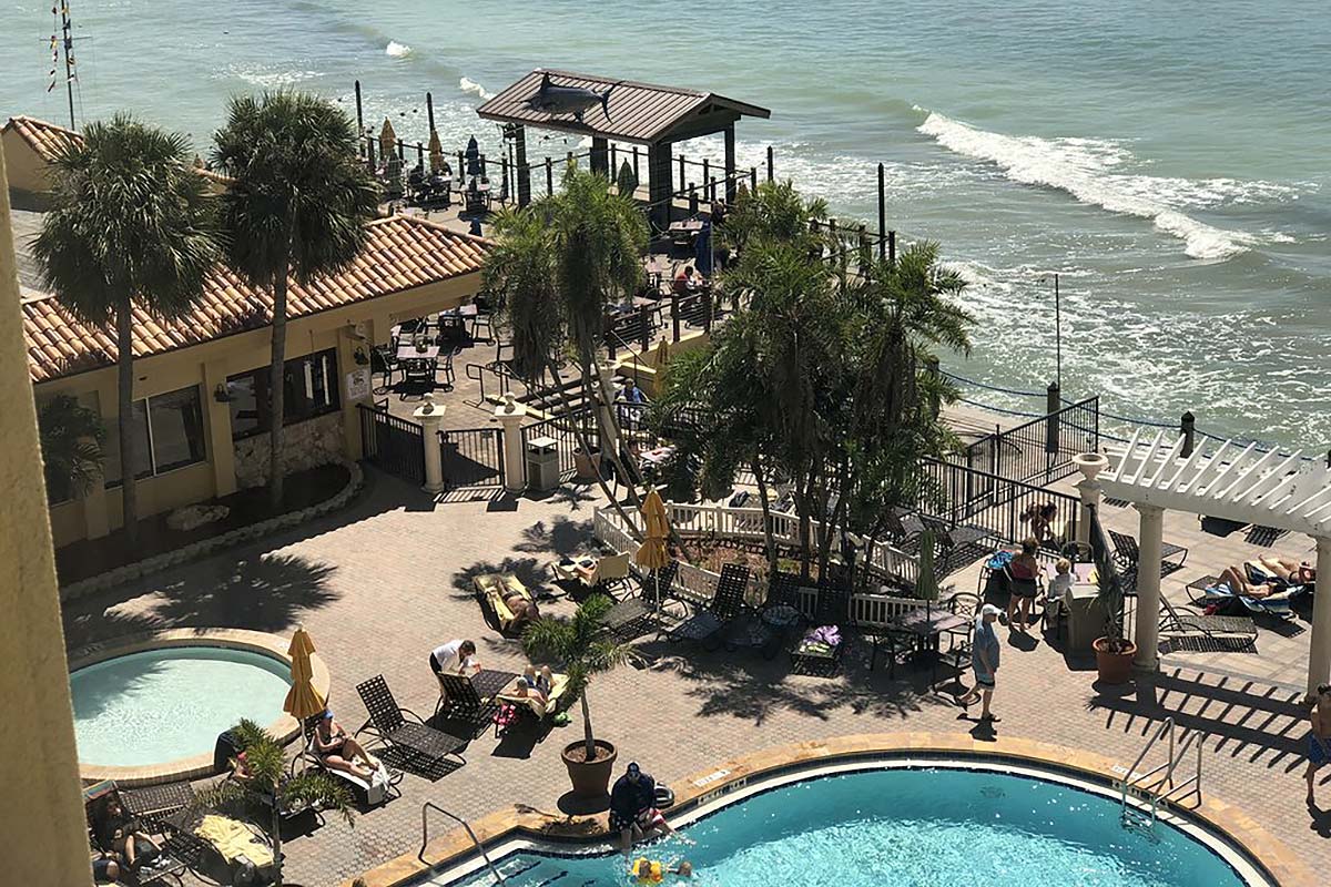 Gulf View Guest Room | Holiday Inn & Suites Clearwater Beach